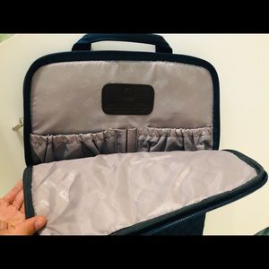 lug | Accessories | Lug Laptop Carrying Bag | Poshmark